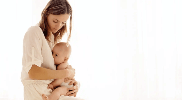Newborn Hiccups After Feeding: Baby Hiccups Solutions.